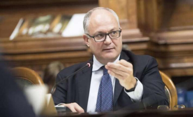 Roberto Gualtieri sindaco di Roma? L'ago della bilancia i 5 Stelle
