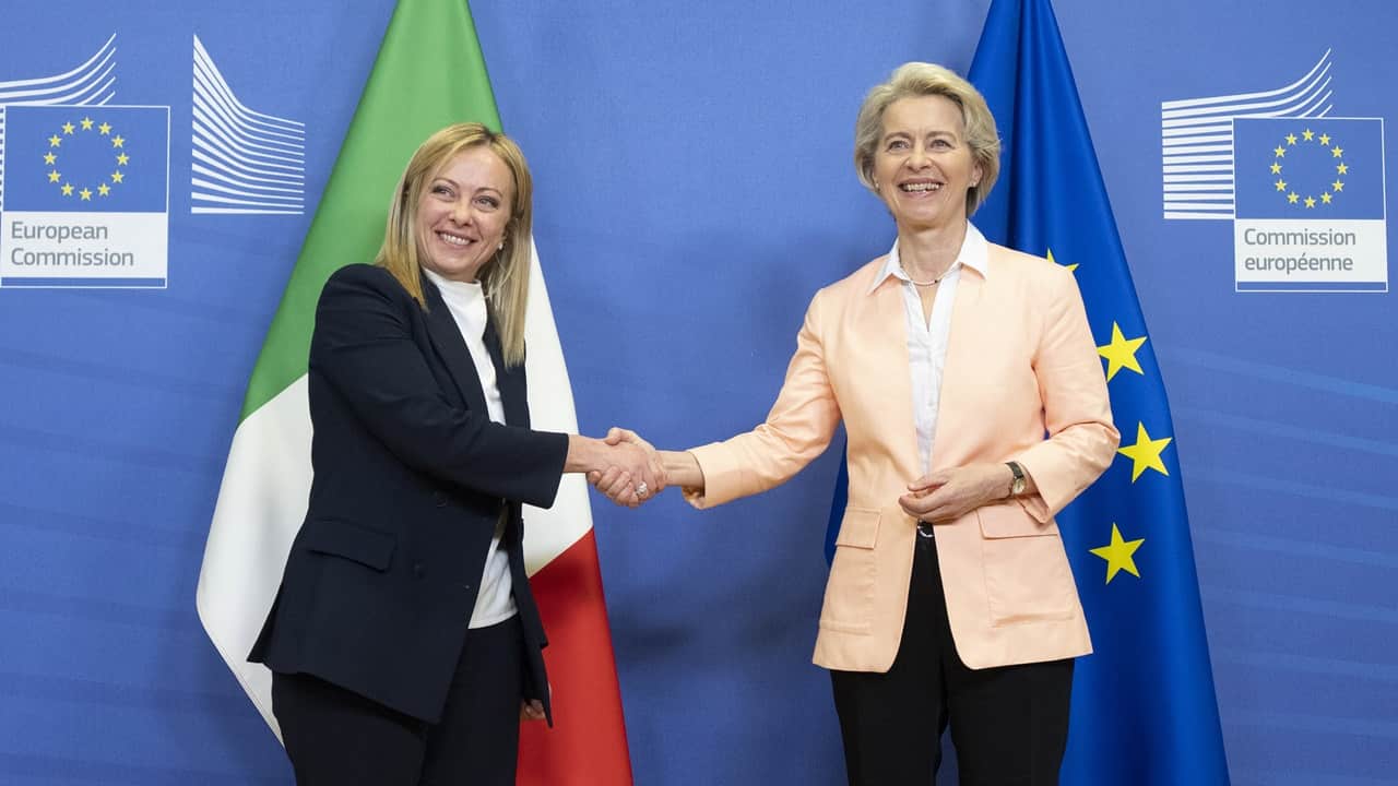 Von der Leyen bis, la Meloni è pronta a “tradire” i suoi elettori?